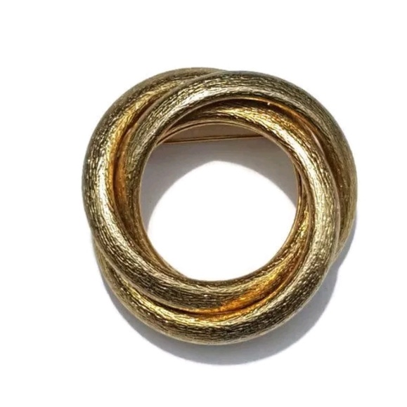 Vintage | Jewelry | Vintage Gold Tone Three Circle Circular Brooch Pin ...